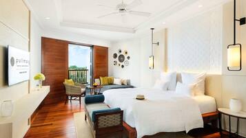 Suite Familiar, 2 quartos | Minibar, cofre com capacidade para portátil, secretária