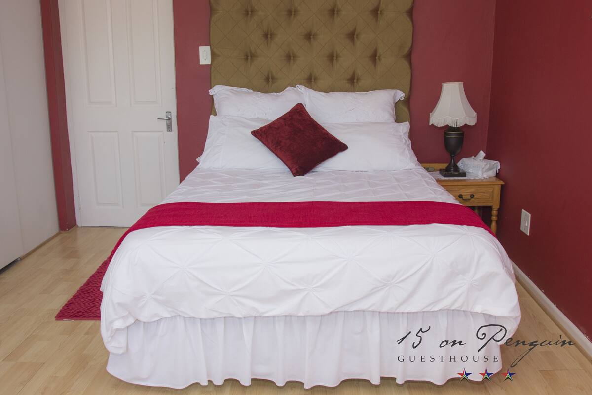 Quarto superluxo, 1 quarto (Victorian Scarlet) | Vista do quarto