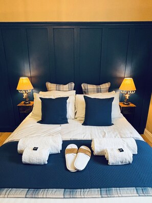 Quarto Duplo, no rés do chão | Ferro/tábua de engomar, roupa de cama fornecida 
