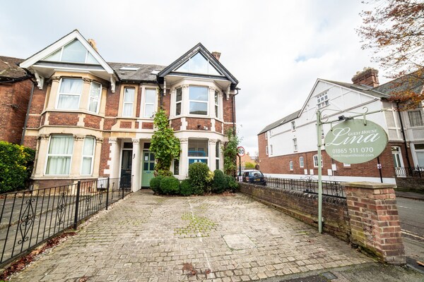 Oyo Lina Guest House - Oxford