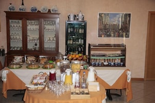 Pequeno-almoço tipo buffet diário incluído