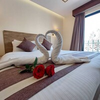 Quarto Duplo Standard, 1 quarto | Minibar grátis, cofre no quarto, secretária