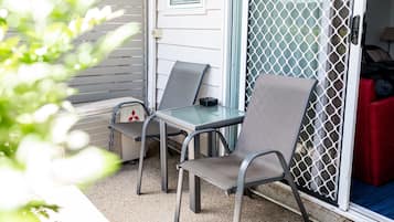 Suíte standard, 1 quarto, para não fumantes, varanda | Terraço/pátio