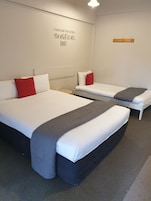 Cabana econômica, 1 quarto, banheiro compartilhado | Wi-Fi de cortesia, roupa de cama