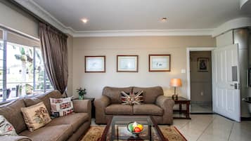 Smart TV de 38 polegadas com canais via satélite