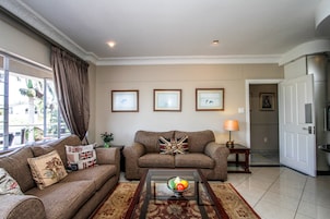 Smart TV 38 polegadas com canais via satélite