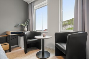 Quarto Duplo | Secretária adequada para computadores portáteis, quartos insonorizados 