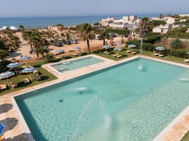 Piscina exterior sazonal 