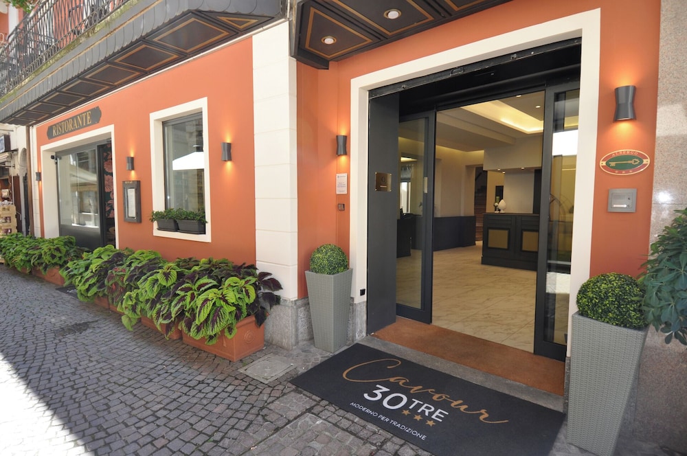 Cavour 30tre - Hotel Moderno - Stresa