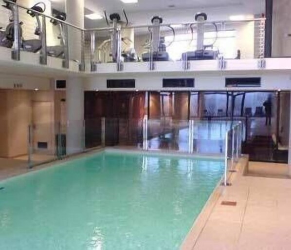 Piscina interior 