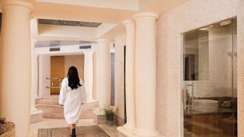 Sala(s) para tratamentos a casais, tratamentos corporais, hidroterapia