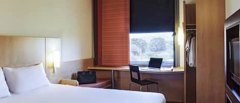 Cortinas blackout, quartos à prova de som, ferros/tábuas de passar roupa