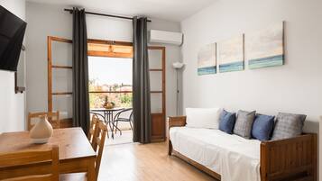 Apartamento | Minibar, secretária, quartos insonorizados, ferro/tábua de engomar