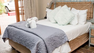 Quarto casal standard, 1 cama Queen | Vista do quarto