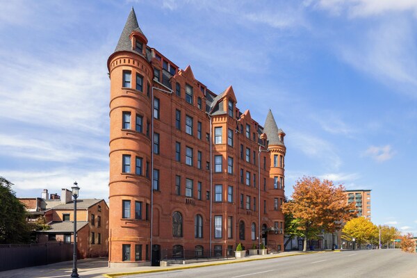 Hotel Brexton, Trademark Collection By Wyndham - Baltimore, MD