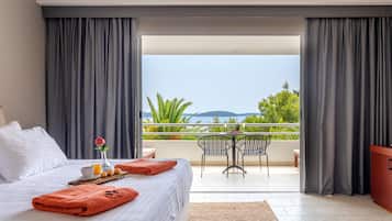 Superior Exclusive Room -Direct Sea View | Roupas de cama premium, camas Select Comfort, frigobar