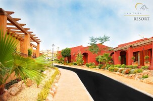 Bungalow Familiar, 2 quartos, terraço | Edredões de penas, ferro/tábua de engomar, roupa de cama fornecida