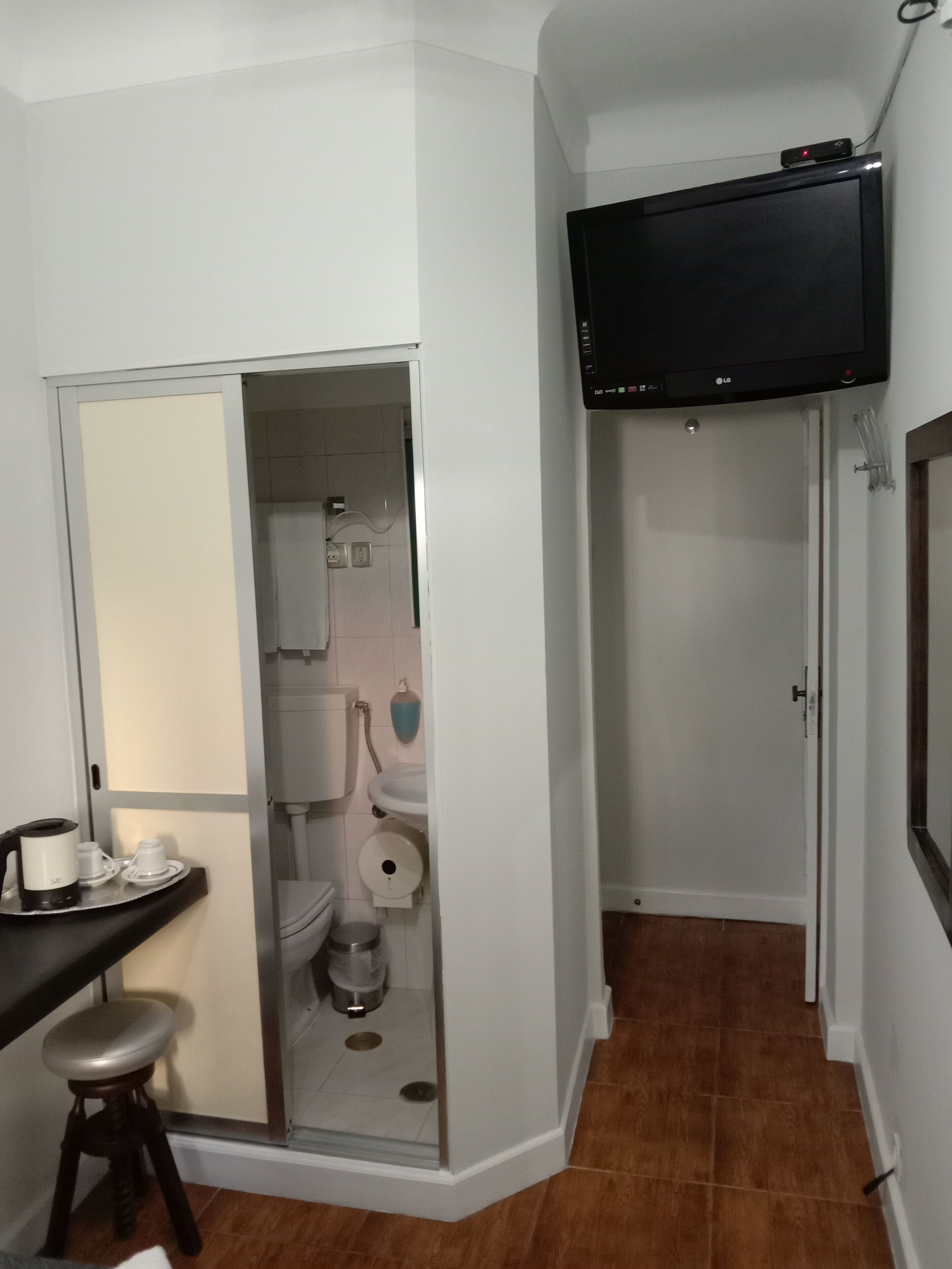 Casa de banho | Uma banheira, artigos de higiene pessoal grátis, um secador de cabelo 