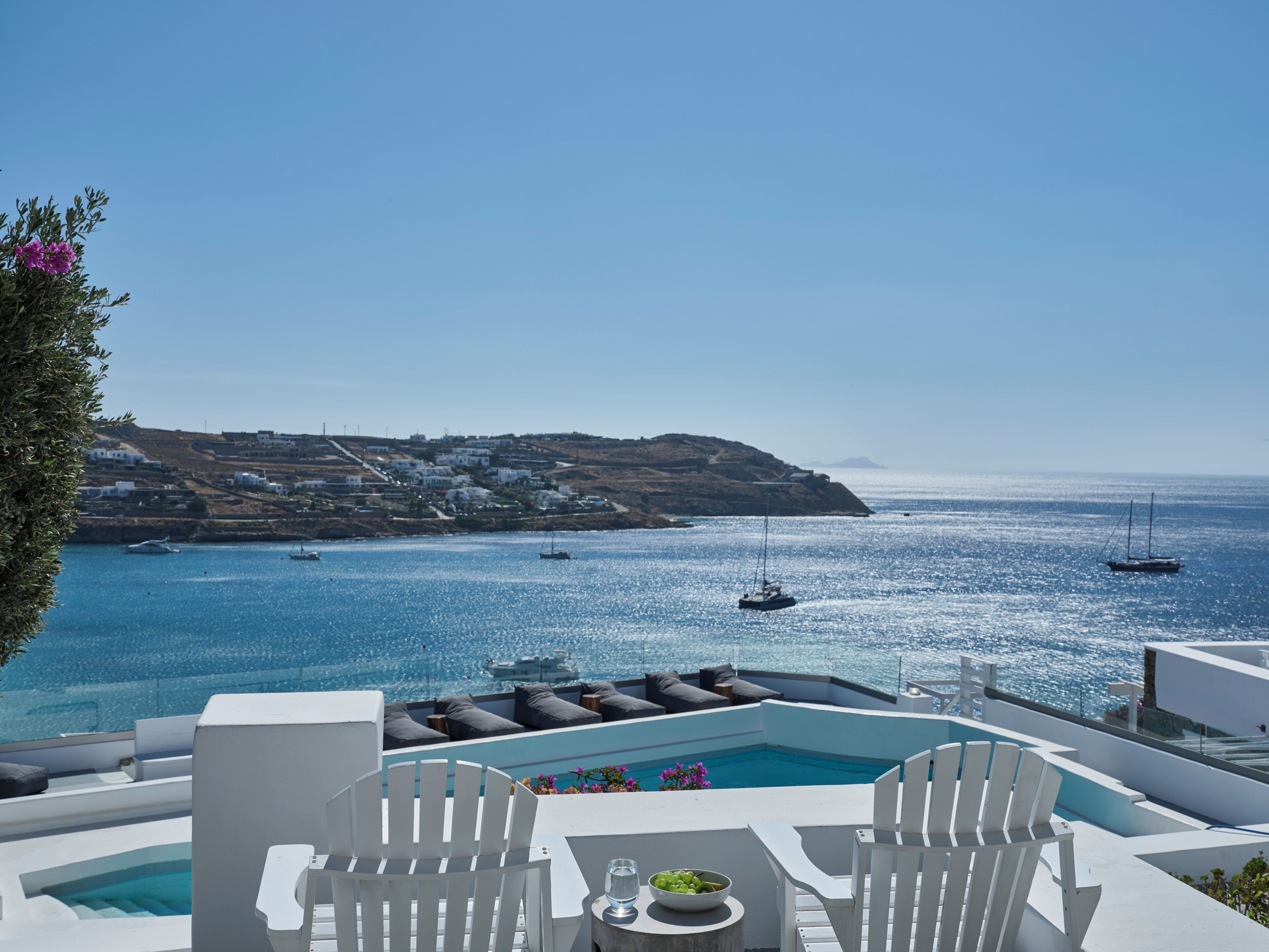 Quarto superior, vista para o mar | Terraço/pátio