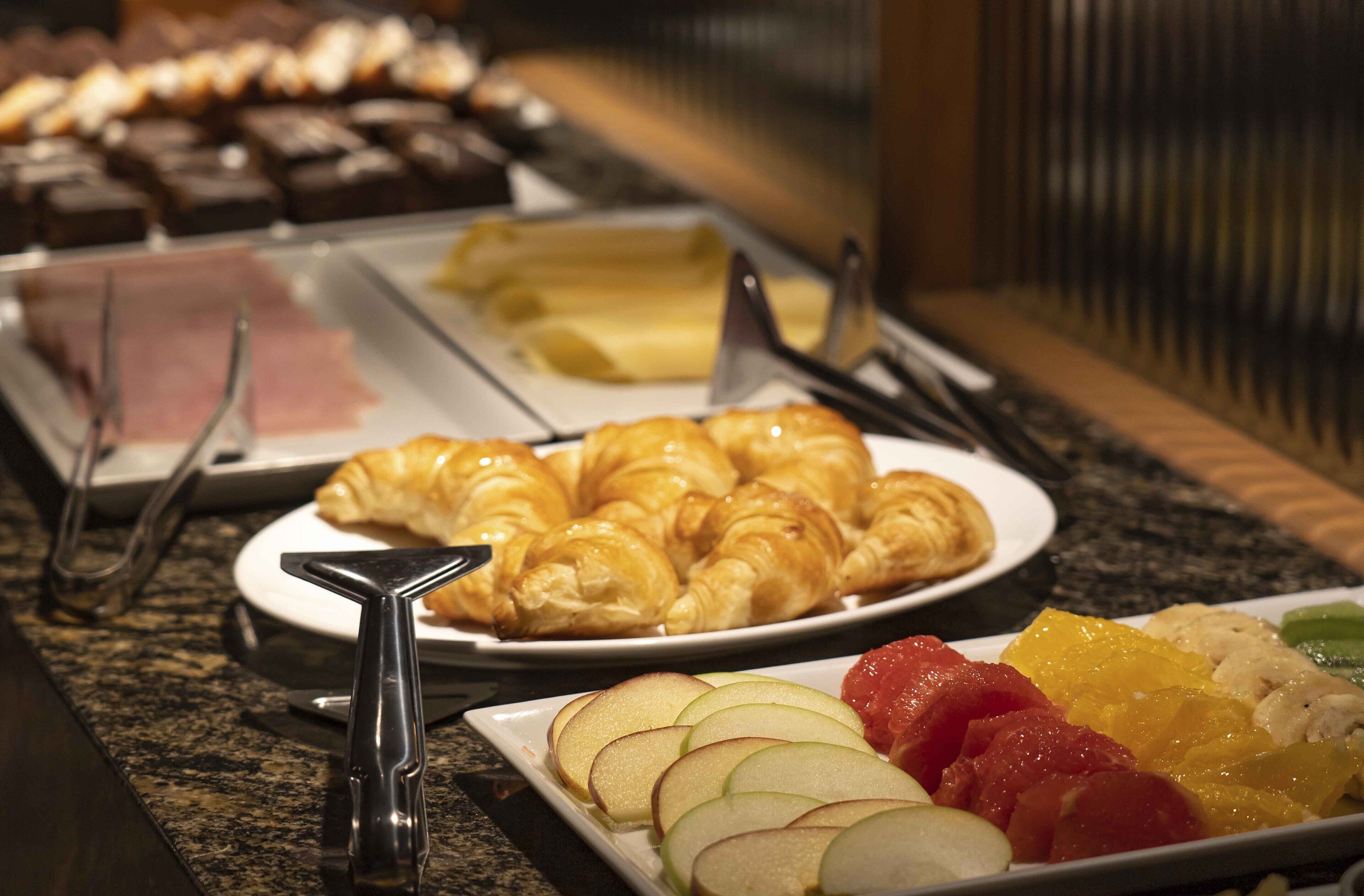 Pequeno-almoço tipo buffet diário incluído 
