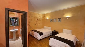 Quarto Duplo Standard | 1 quarto, roupa de alta qualidade, edredões de penas