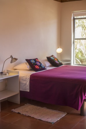 Quarto Duplo Standard | Secretária, ferro/tábua de engomar, Wi-fi grátis