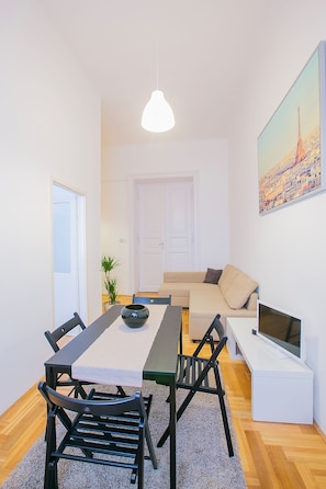 Apartamento, 1 quarto (2 people) | Quartos à prova de som, Wi-Fi de cortesia