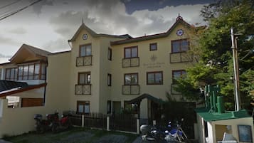 Fachada da propriedade