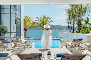 Piscina exterior sazonal, espreguiçadeiras 