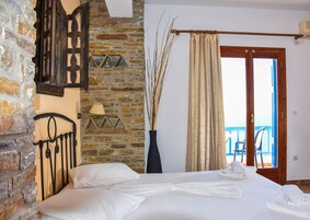 Estúdio | Cofres nos quartos, individualmente decorados