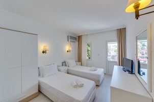 Quarto Standard, 1 quarto, vista para a piscina | 1 quarto