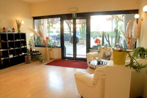 Área de estar no saguão