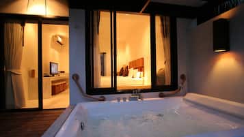 Suite Deluxe, com Banheira de hidromassagem (Jacuzzi Lover Deluxe) | Banheira de hidromassagem