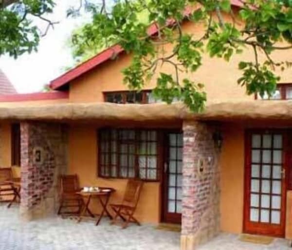 Treetops Guesthouse - Port Elizabeth