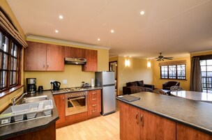 Casa de campo standard, 2 quartos | Cozinha privada | Cafeteira/chaleira, chaleira elétrica