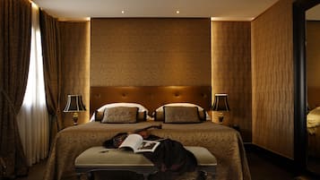 Suite Júnior | Minibar, cofre no quarto, quartos insonorizados, Wi-fi grátis