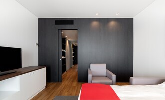 Suite Júnior, vista para a montanha | Minibar, cofre no quarto, secretária, quartos insonorizados