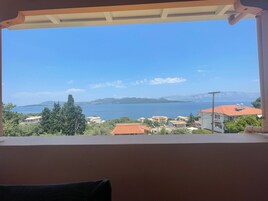 Triple Apartment, Sea View | Terraço/pátio interior