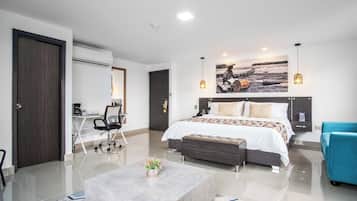 Quarto superior, 1 cama King | Vista do quarto