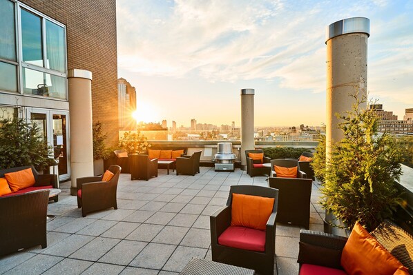Sheraton Tribeca New York Hotel Reviews, Deals & Photos 2024 - Expedia