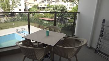 Apartamento Superior, 2 quartos (for 4 people) | Varanda