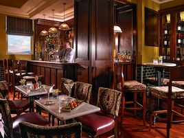 Café da manhã, almoço e jantar