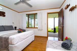 Cofres nos quartos, ferros/tábuas de passar roupa, berços (sobretaxa)