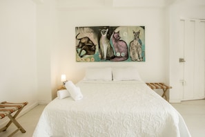 Suite-Estúdio | 1 quarto, cofre no quarto, Wi-fi grátis, roupa de cama fornecida 