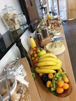 Pequeno-almoço completo diário incluído 