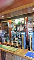2 bares/lounges