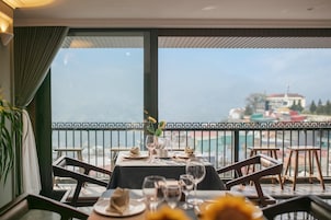 Pequenos-almoços, almoços, jantares servidos, cozinha vietnamita