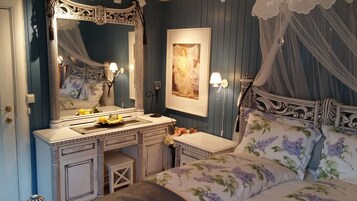 Quarto Quádruplo Design | Camas de colchão pillowtop, com decoração personalizada 