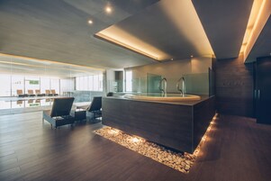 Sala(s) para tratamentos a casais, hammam, tratamentos corporais 