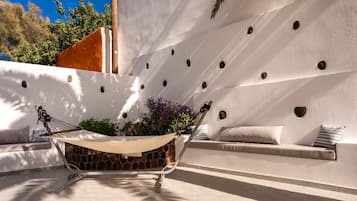 Quarto Twin Standard, no rés do chão | Terraço/pátio interior